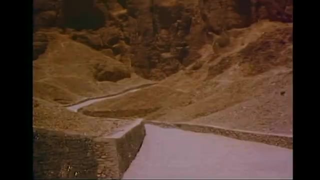 The Sahara Desert in Egypt, pathways through the hills and desert, no ...