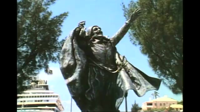 Sir George Sommers statue by Desmond Fountain, St. George, Bermuda ...