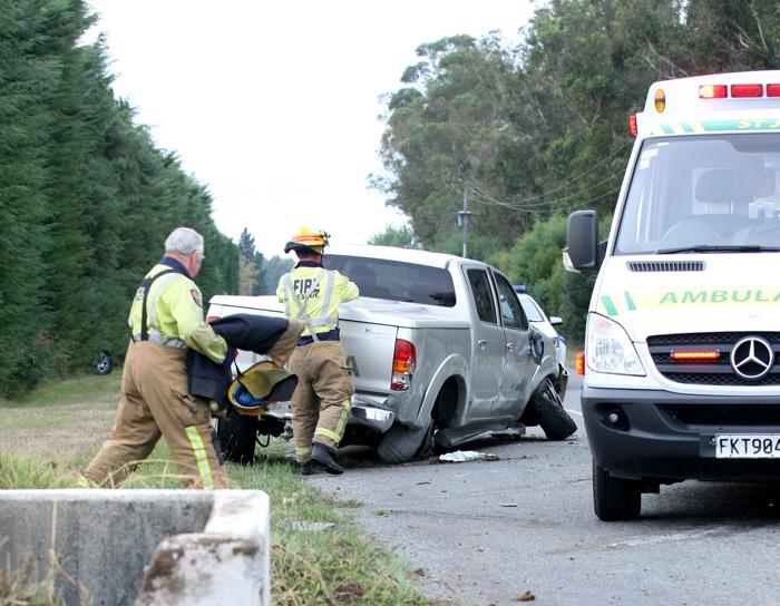 Ute driver in hospital after crash