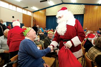Santa spreads good cheer