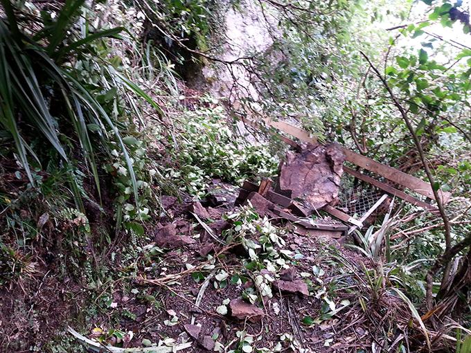 Sharplin Falls walkway closed