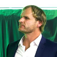 Razor lives up to the headlines