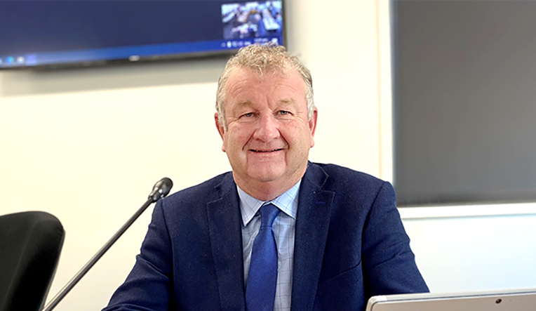 Brown re-elected, four new councillors