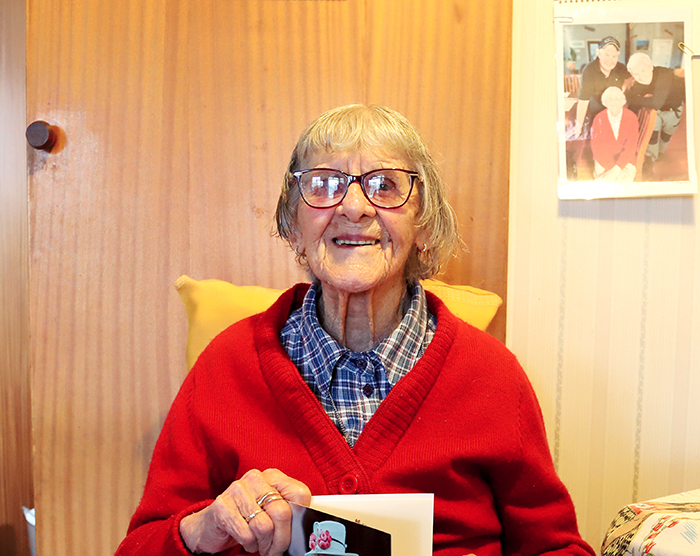 Bradley Walsh joins Doris' family