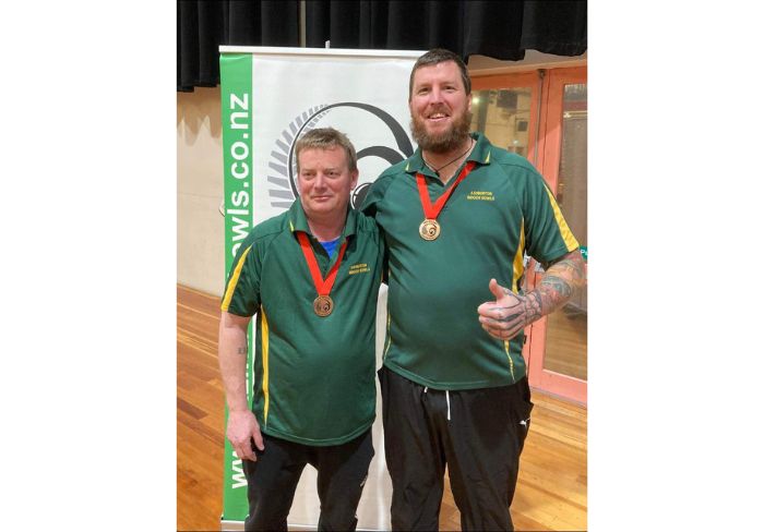 Bowlers come home with new bling