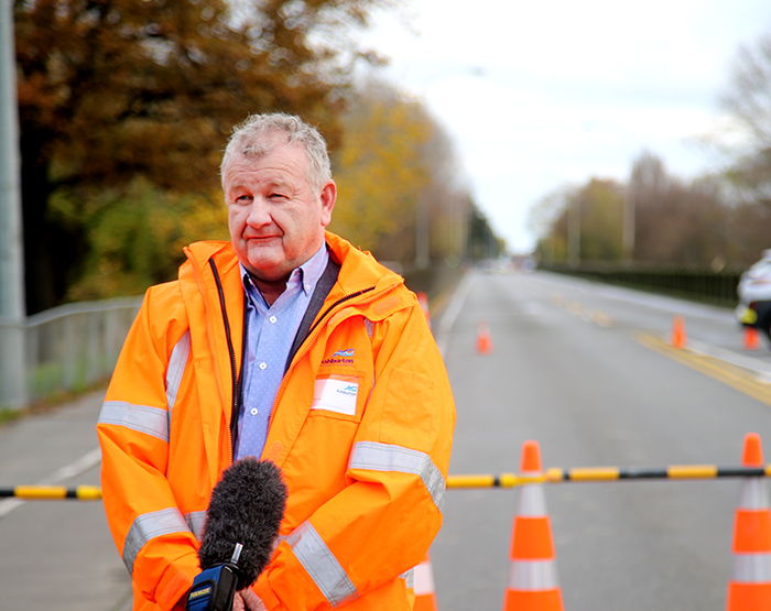 Mayor calls for second bridge support