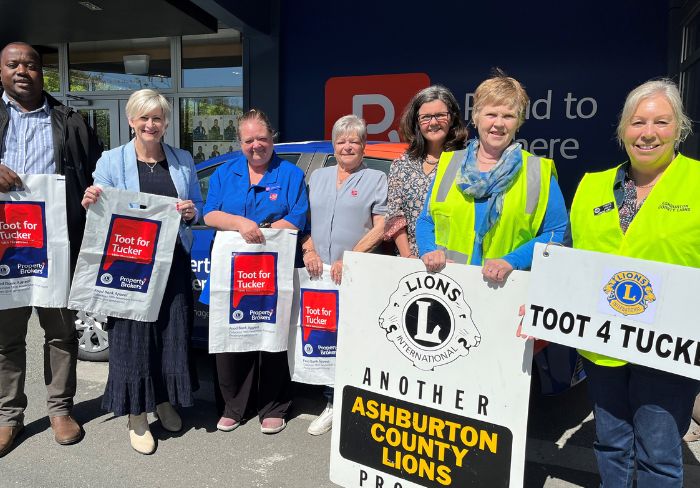 Toot for Tucker time